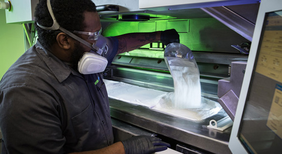 Selective Laser Sintering (SLS) | 3D Printing | Protolabs