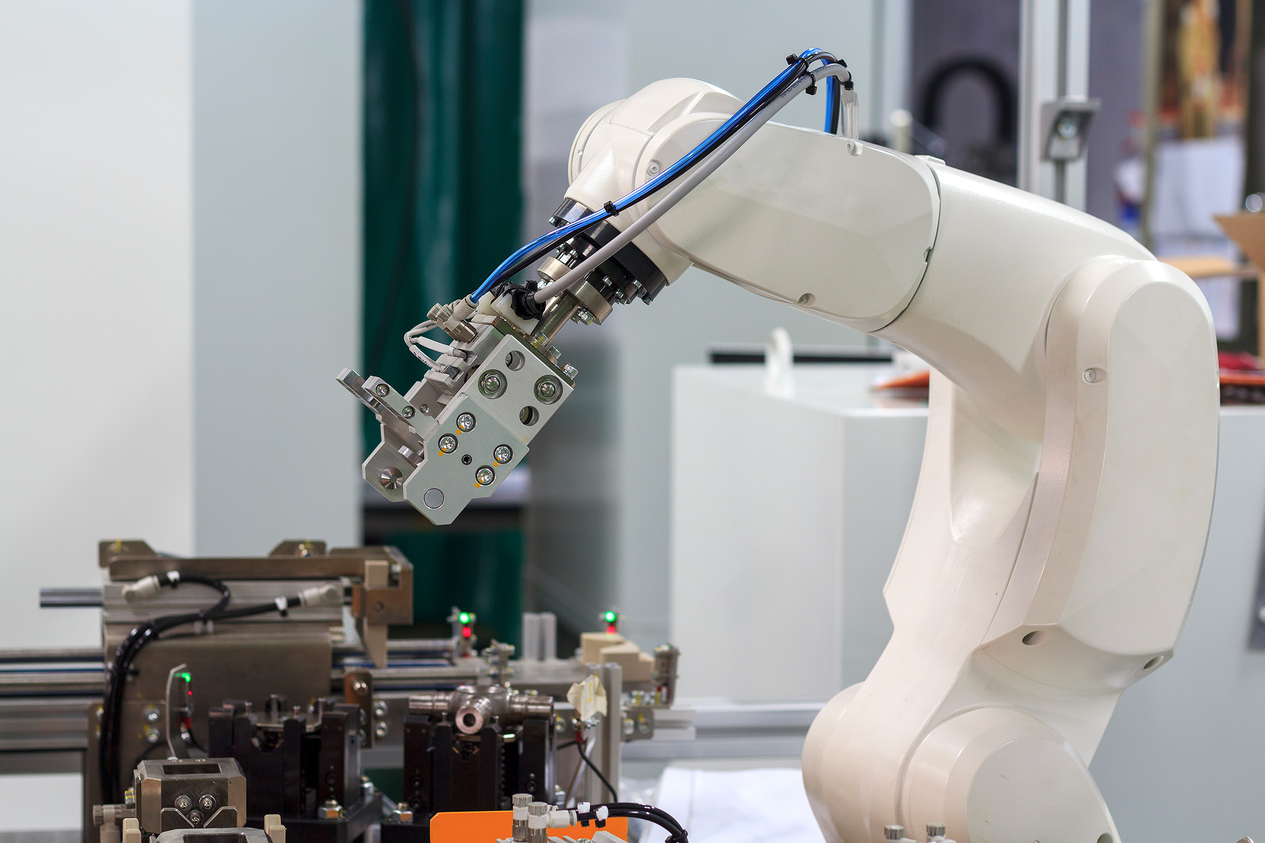 Robotic Automation and Artificial Intelligence | Protolabs